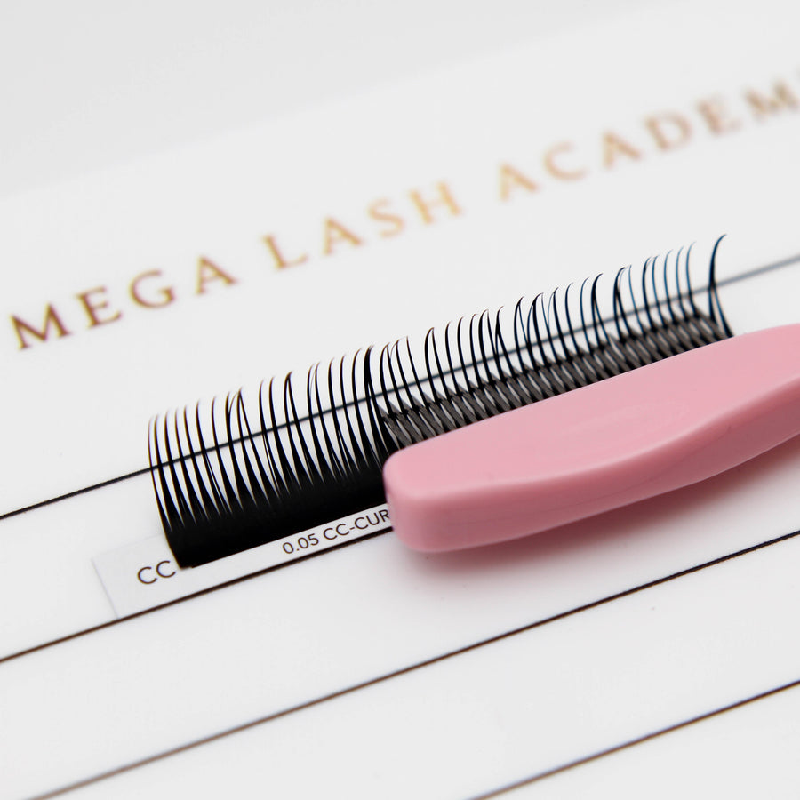 Spike Comb for Wet Lash Look | Mega Lash Academy
